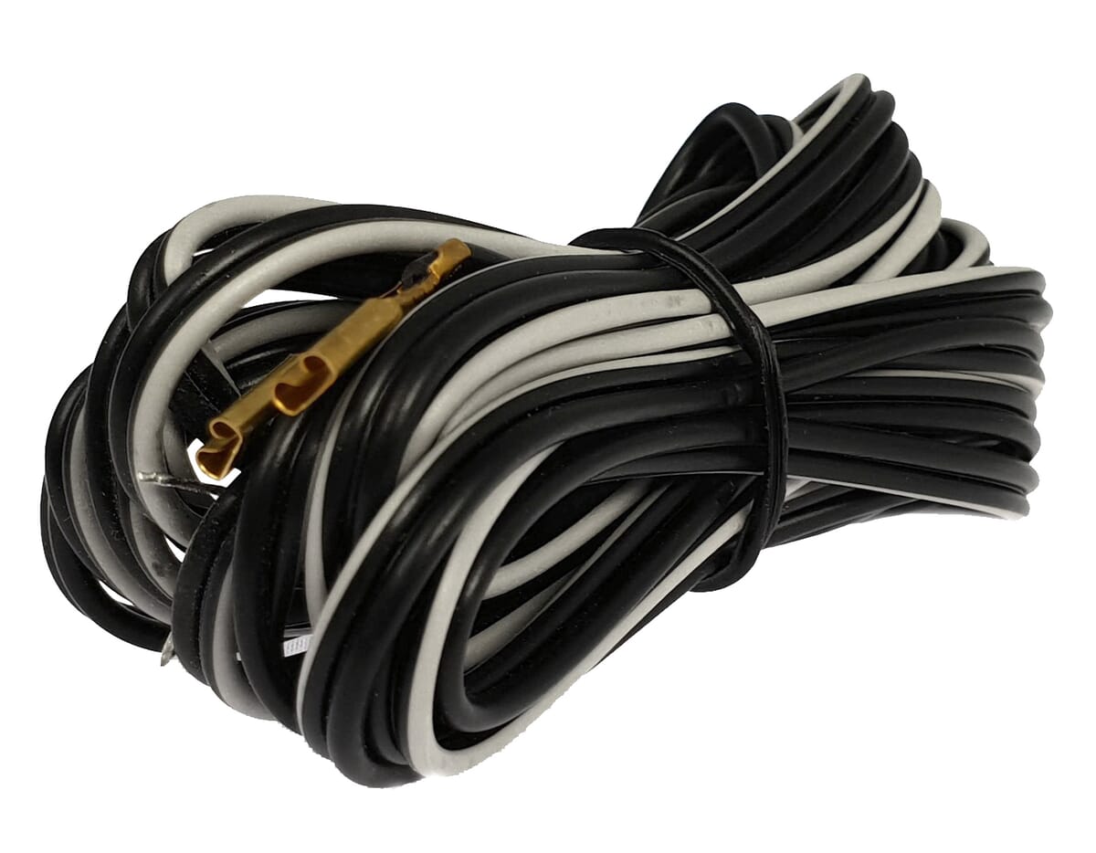 Busch and Müller 2-core light cable with flat plugs